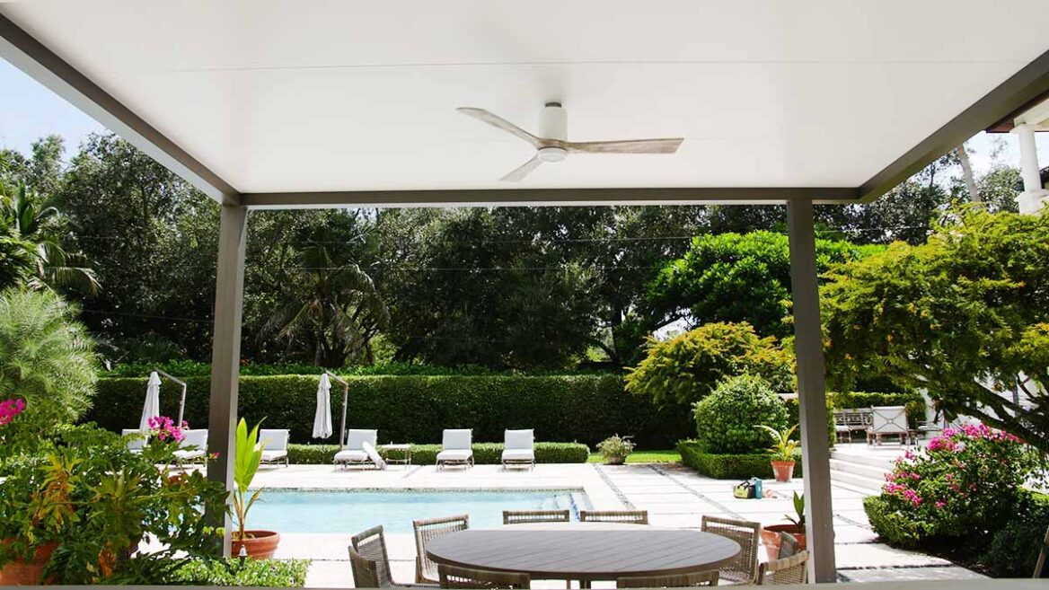 25 Modern Big Backyard Ideas in Florida - SYZYGY Global