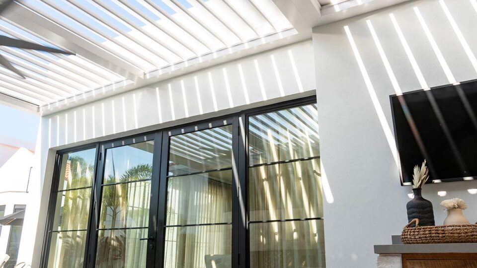 Things To know About Motorized Louvered Pergola - SYZYGY Global